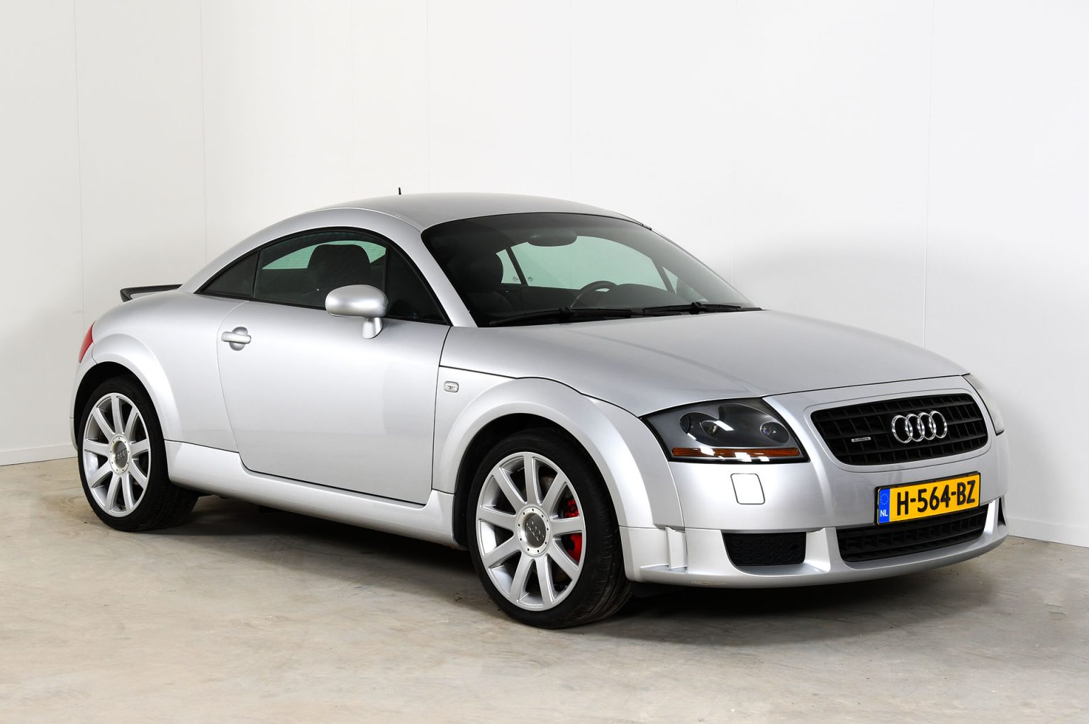 Audi TT 3.2 V6 Quattro, zeldzaam 3.2 V6, handgeschakeld - Cars Forever